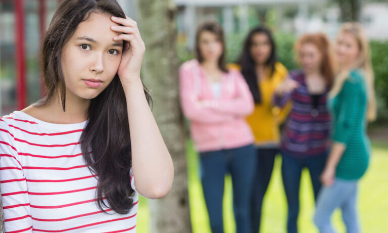 The most common peer pressure activities for teenagers - Beauty Army